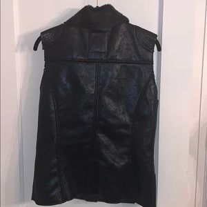 Yoki | Jackets & Coats | Yoki Pleather Black Distressed Sleeveless Vest ...
